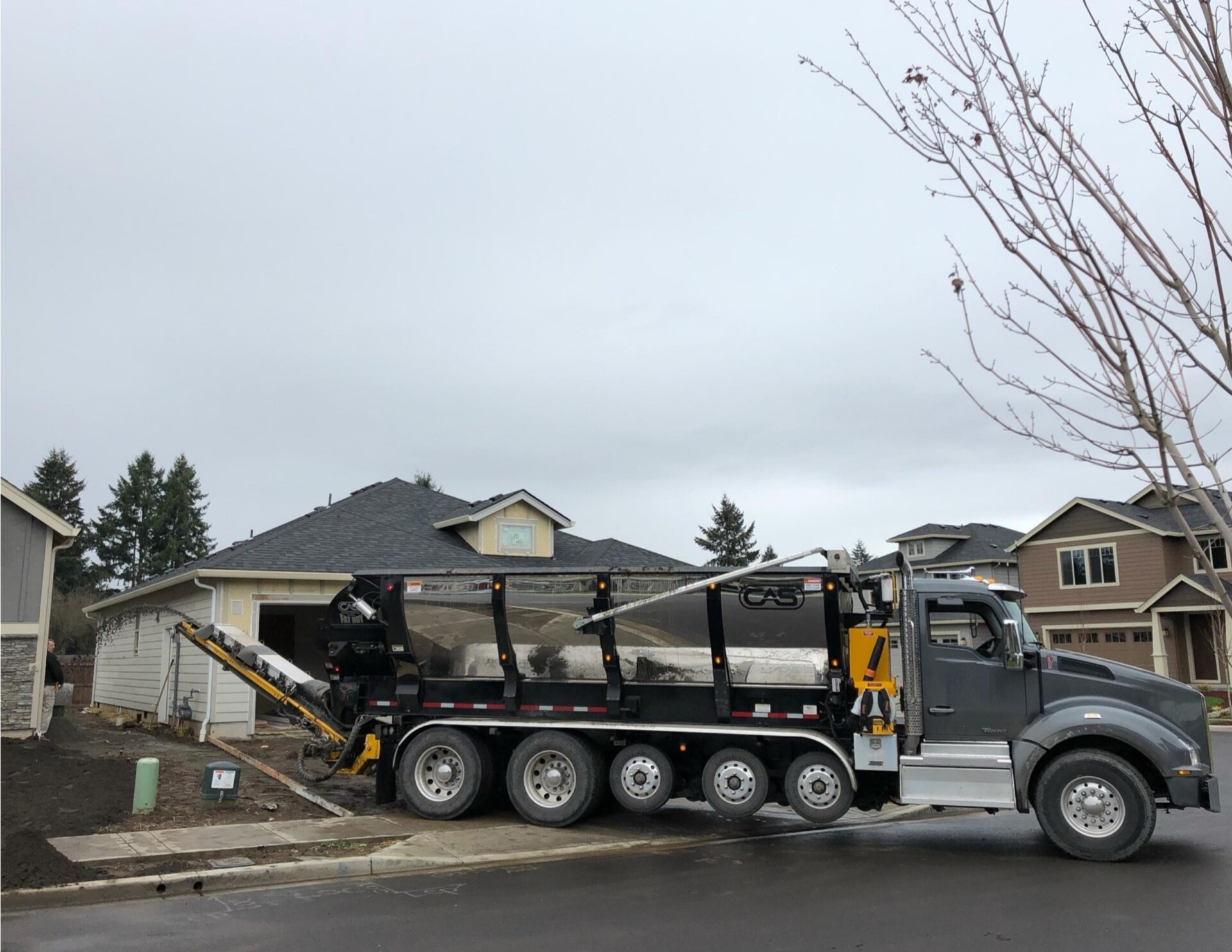 Stone Slinger Trucks & Equipment for any Job | Slinger Rental Company